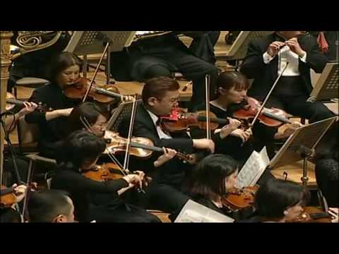 Final Fantasy VII Opening - Bombing Mission Game Footage/Orchestral ...