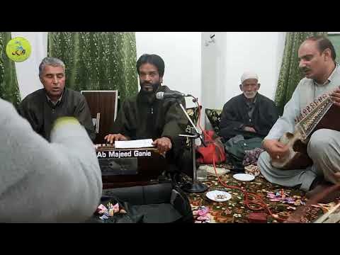 kashmiri sufi song singer Ab Majeed Ganie kalaam Syed singpore - YouTube