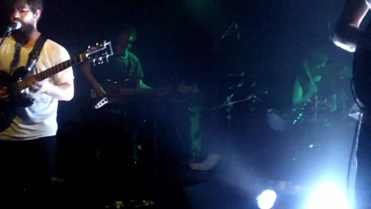 Foals - Blue Blood // Trabendo / Paris // 15.04.2010 - YouTube