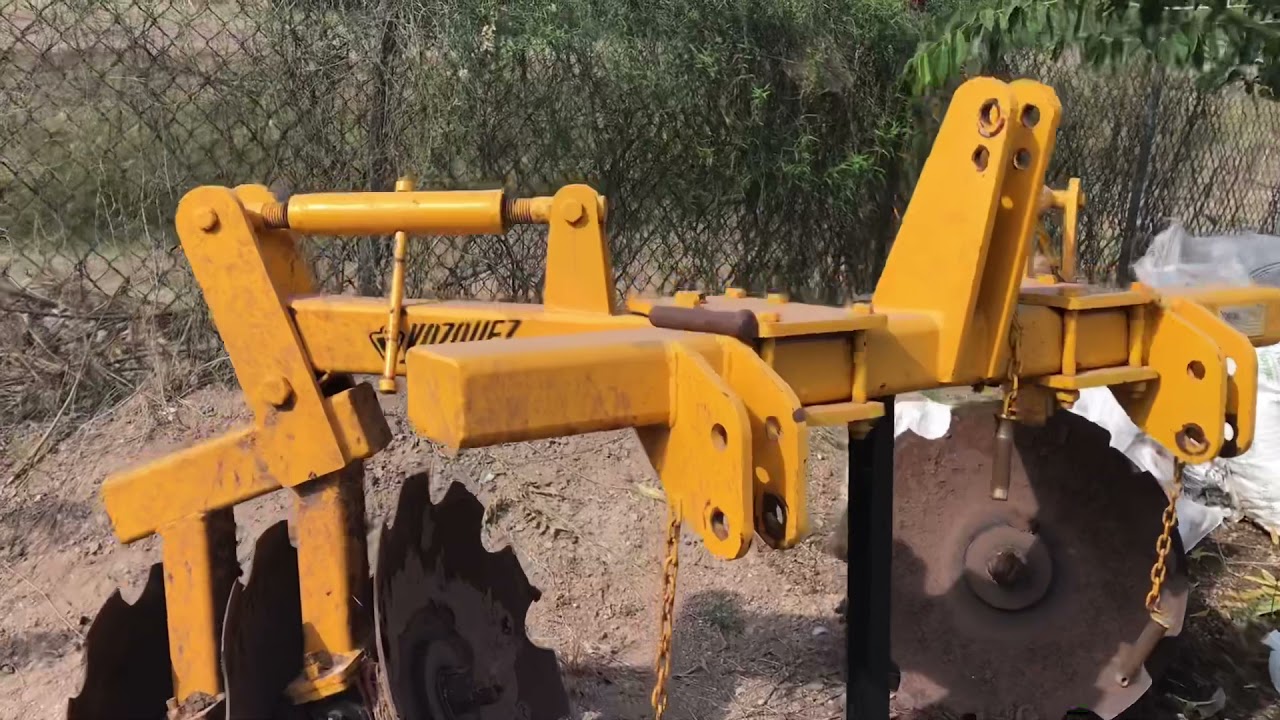 Los implementos del tractor🚜🌱 - YouTube