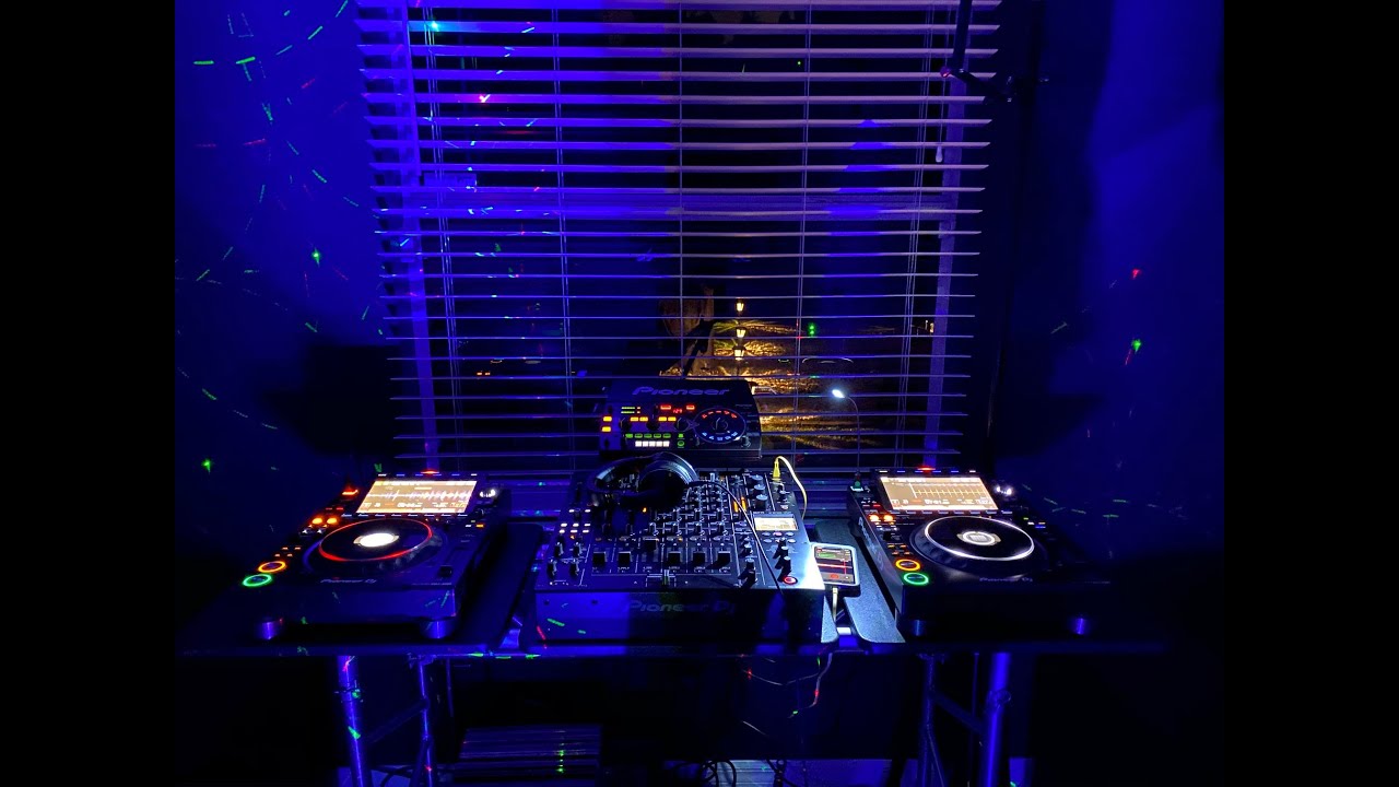 Zhenya M - Deep House Mix November 29th' 20, Pioneer CDJ 3000, DJM V10 ...