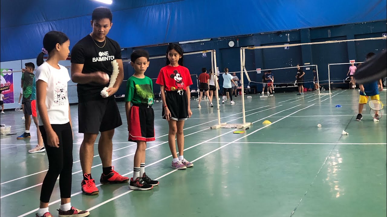 Badminton simple practice for Beginner kids |Badminton Lovers - YouTube