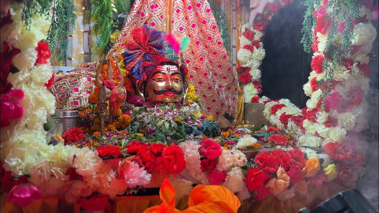 Mahakal palki ashta 🔱 ️🙏🏻 #mahakal #atrangiyaarivlogs - YouTube