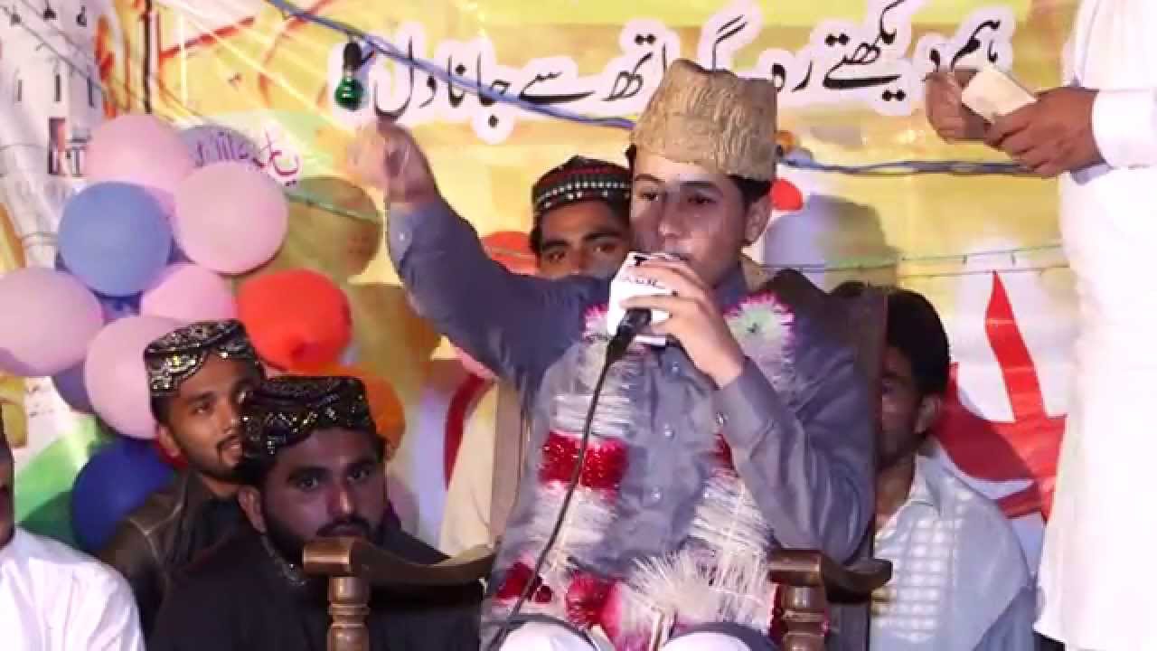 Mola Mola Hamd Saqlain Rasheed [Live - Okara] - YouTube