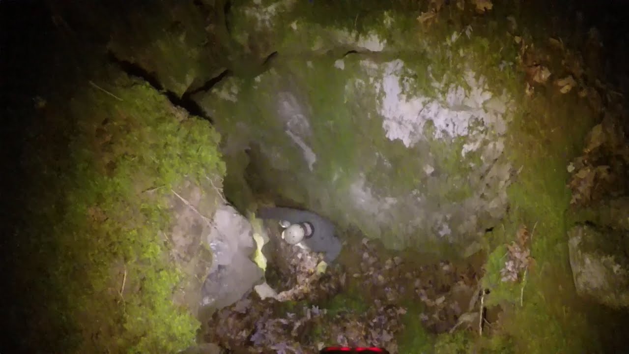 Exploring Unmapped Caves On Pigeon Mountain - YouTube
