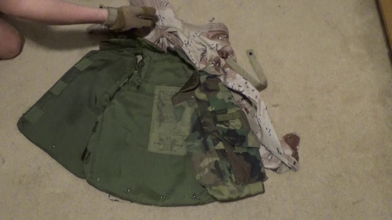 How to put the cover on your PASGT vest - YouTube