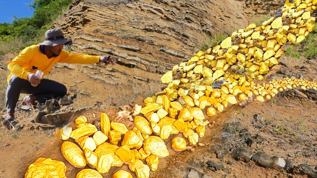 amazing ! Digging for Treasure worth millions from Huge Nuggets of Gold ...