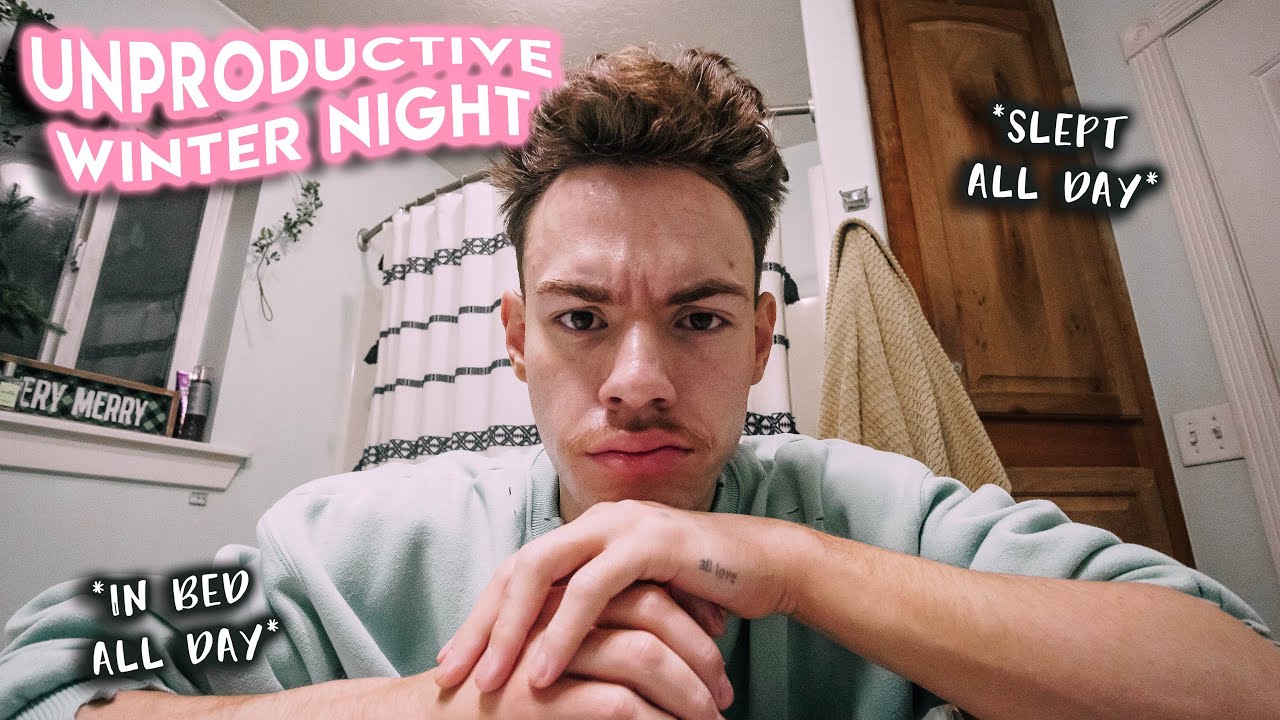 a very unproductive day | vlogmas day 18 - YouTube