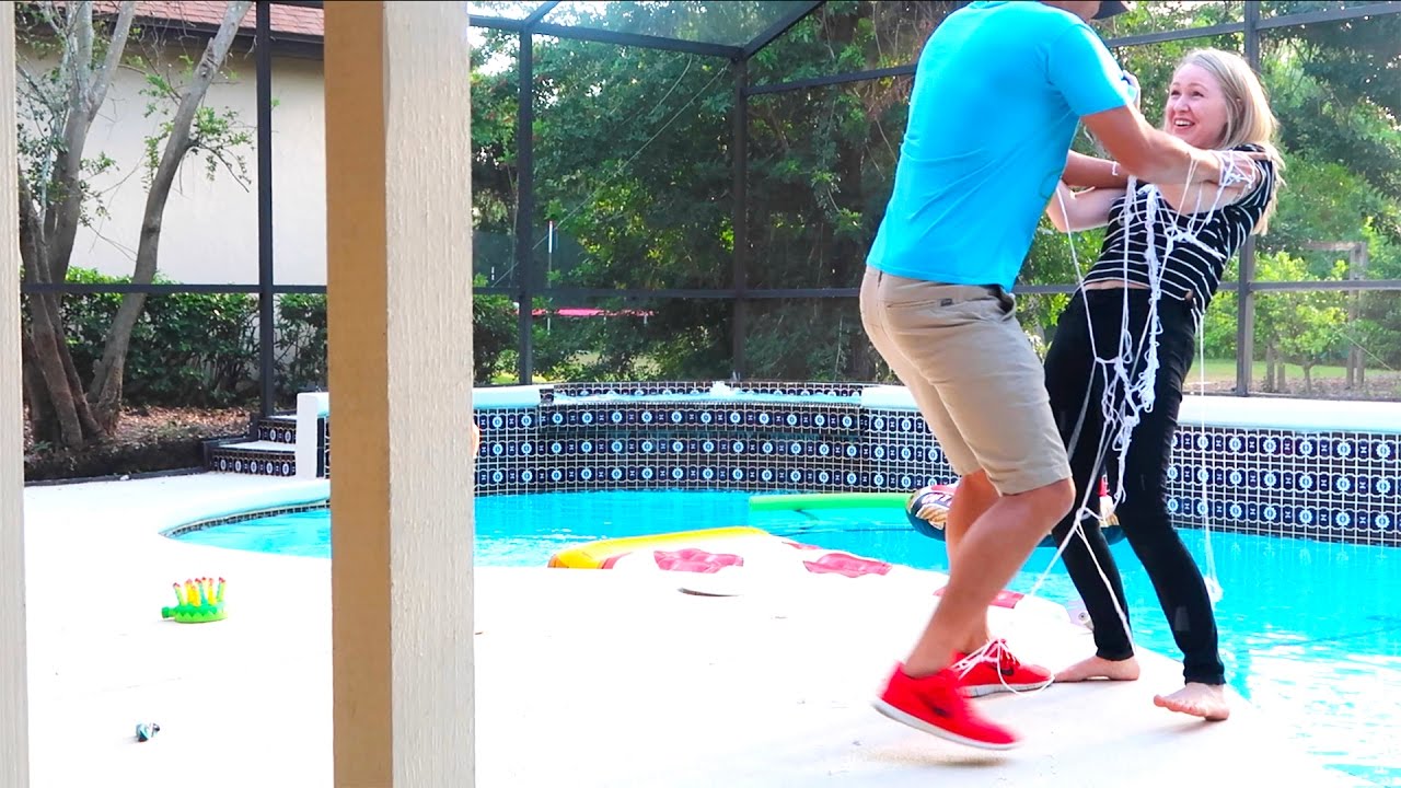 SILLY STRING PRANK GONE WRONG! - YouTube