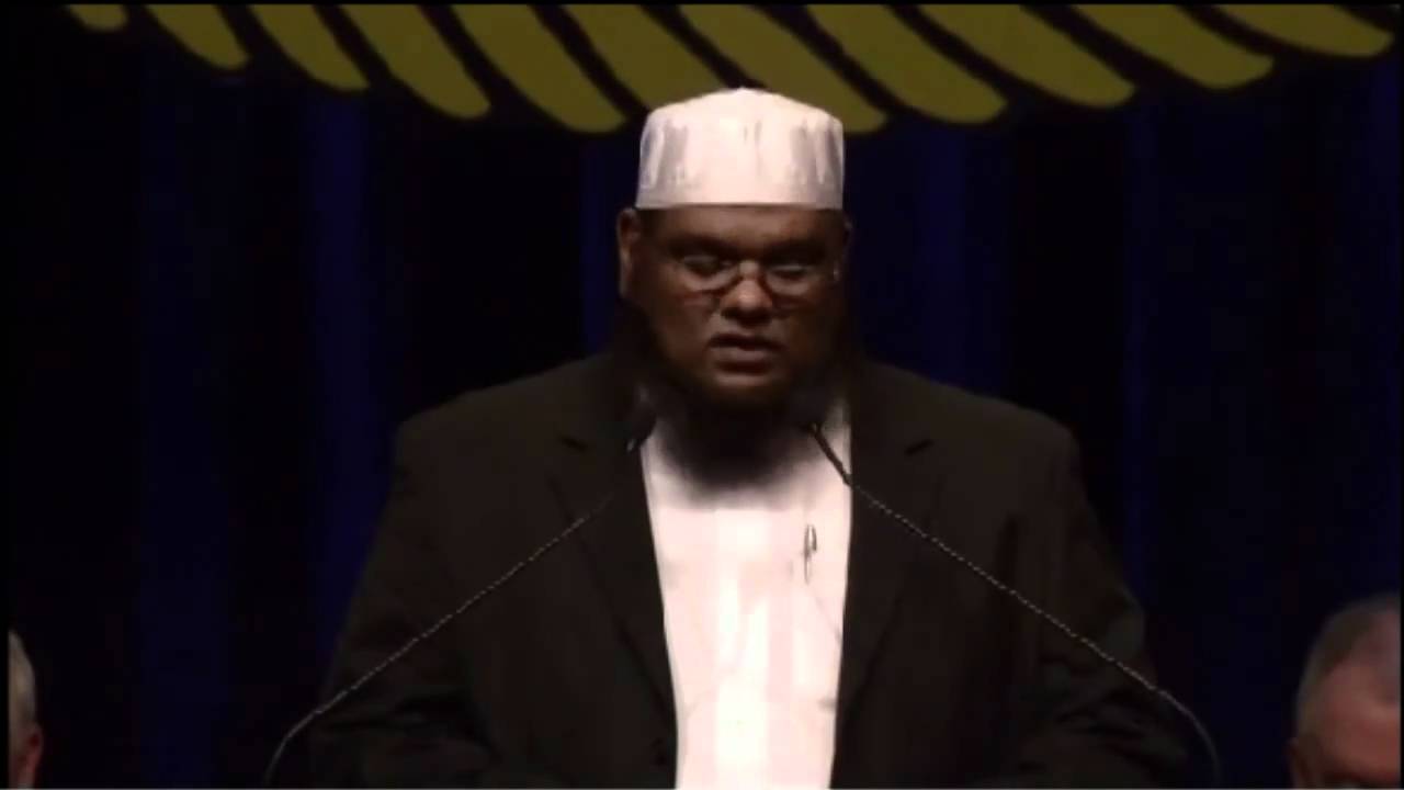 Shaykh Abdool Rahman Khan at the Illinois Governor's Inauguration - YouTube