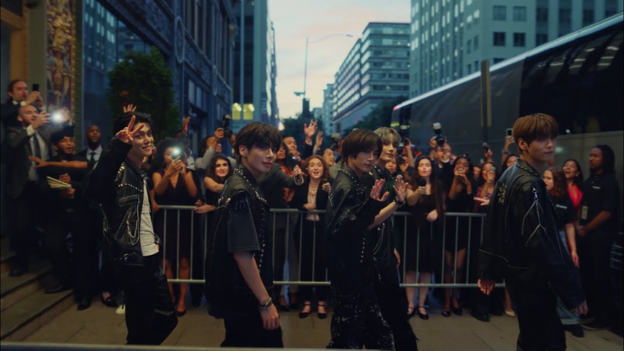 GalaxyxTXT: ‘Open Always Wins’ | Samsung - YouTube