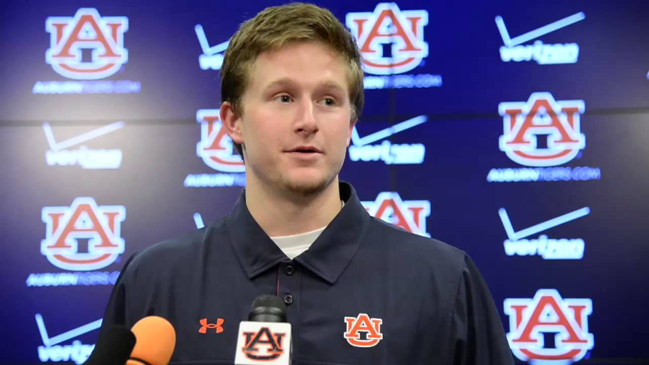 Auburn quarterback Sean White: Aug. 18, 2015 - YouTube