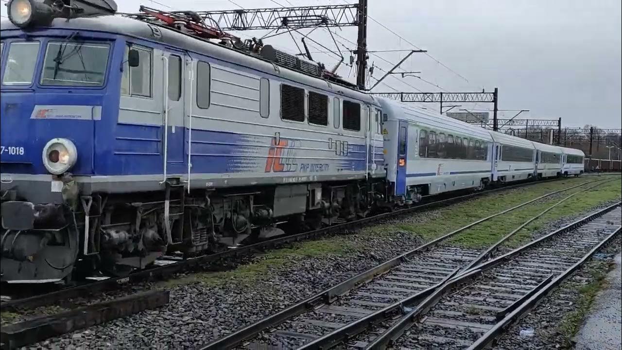 EP07-1018 (ex. EU07-463)+IC SWAROŻYC do stacji Wrocław Główny (PKP INTERCITY) - YouTube