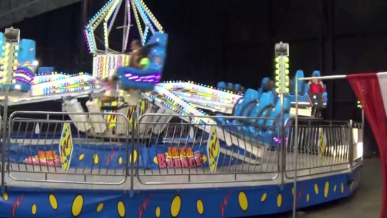 MEGA BOUNCE at the ix indoor amusement park - YouTube