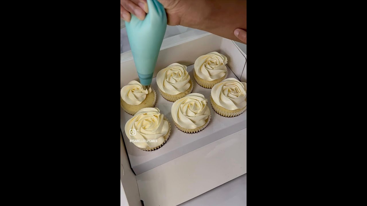 How to Pipe Rosettes in Lemon Swiss Meringue Buttercream - YouTube