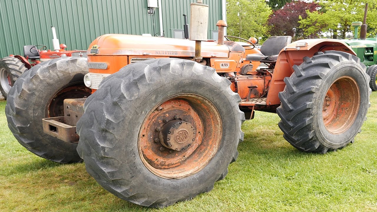 1967-69 Nuffield 4/65 4WD Tractor in Ashburton - YouTube