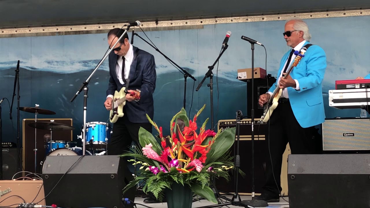 SURF ROCKERS Miserlou - YouTube