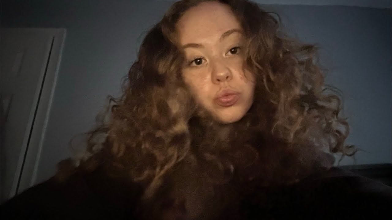 LOFI ASMR // window tapping & mouth sounds ! - YouTube