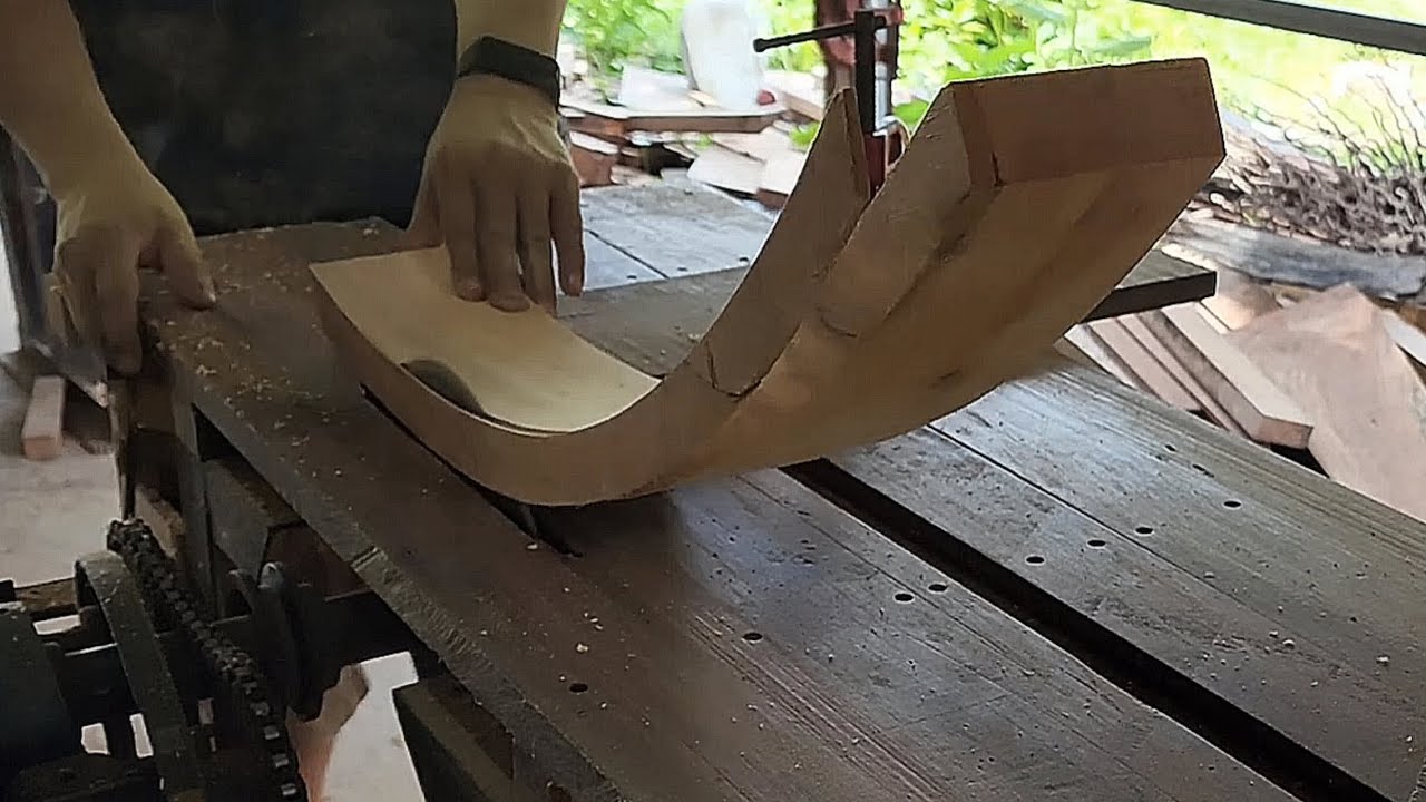 How did the machine help the carpenter to make curved wood ...