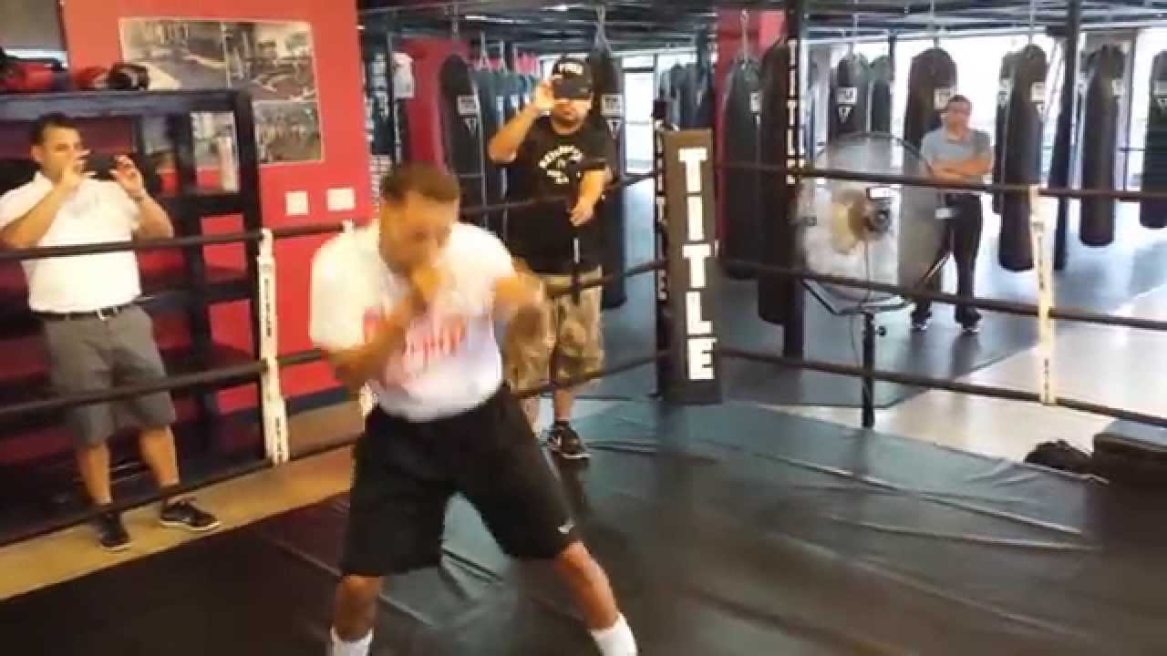 Boxer Casey Ramos Workout in Dallas - YouTube
