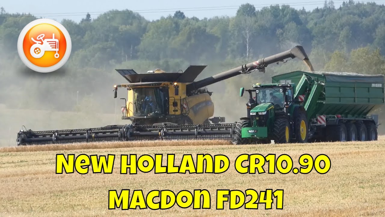 Harvest 2022 | New Holland CR10.90 combine & MacDon FD241 header - YouTube