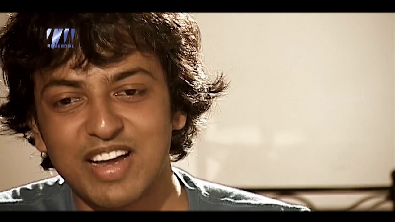 V Sreekumar Indian Singer Nine At Night - YouTube