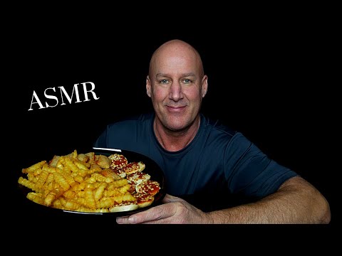 ASMR: PIZZA ROLLS, BAGEL BITES AND CRISPY FRENCH FRIES (EATING SOUNDS) PLUS MAIL TIME!!~SOFT SPOKEN