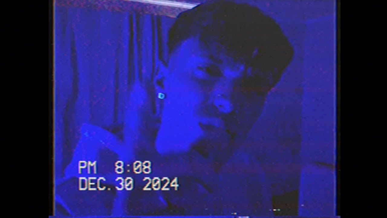 OTRA COMO TÚ 🥀 Tomii Yn [Video Oficial] - YouTube