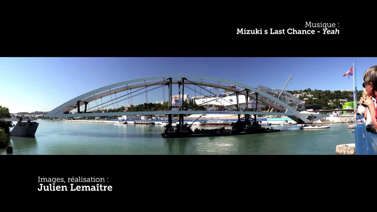 Time lapse - Pose du pont Raymond Barre à Lyon - YouTube
