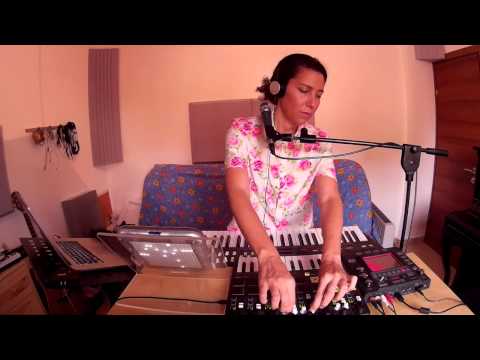 Tahel live rehearsal