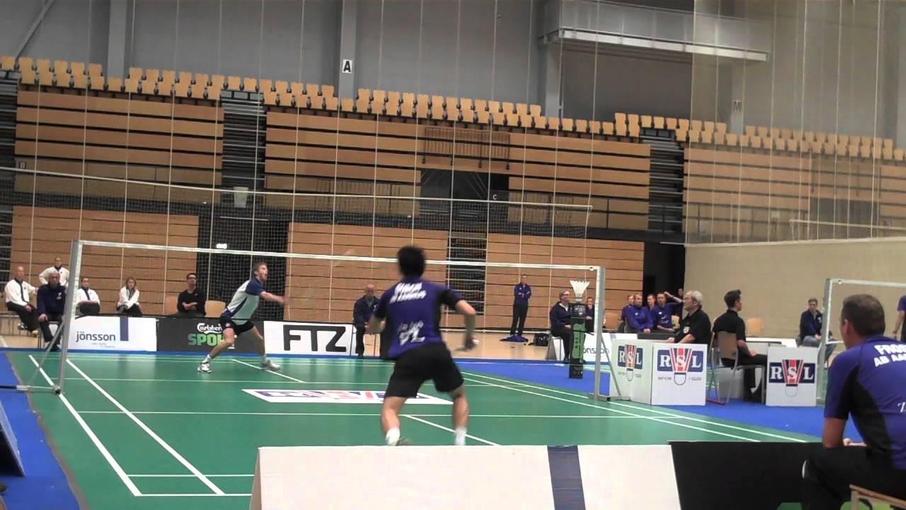 Flemming Quach vs Emil Vind - YouTube