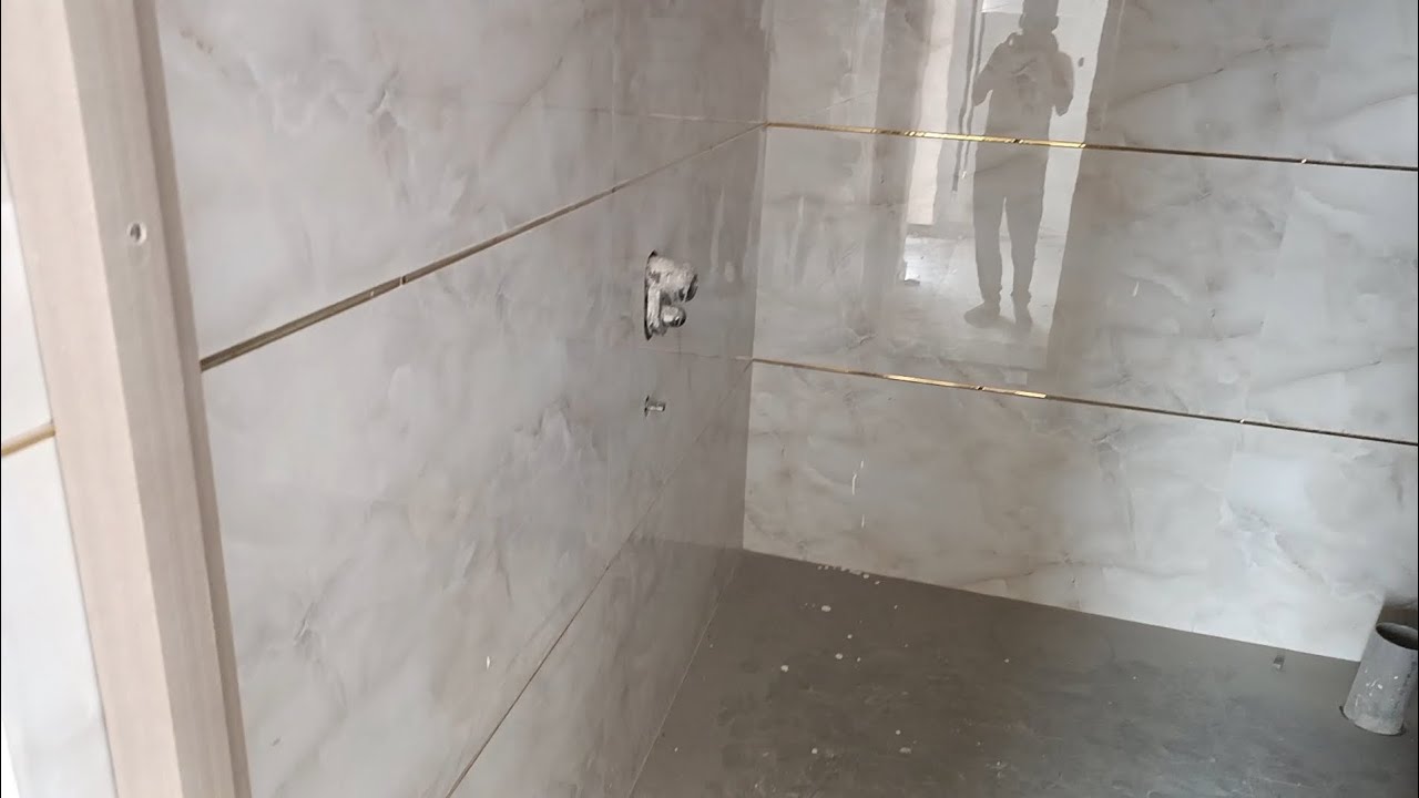 bathroom tails design 2×4 ka tails design ||golden Patti ke shath tails ...