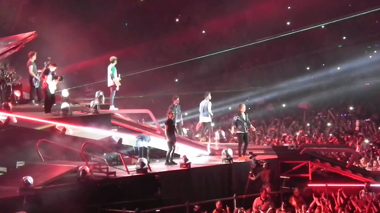 One Direction - Best Song Ever (Wembley Stadium 07.06.14) - YouTube