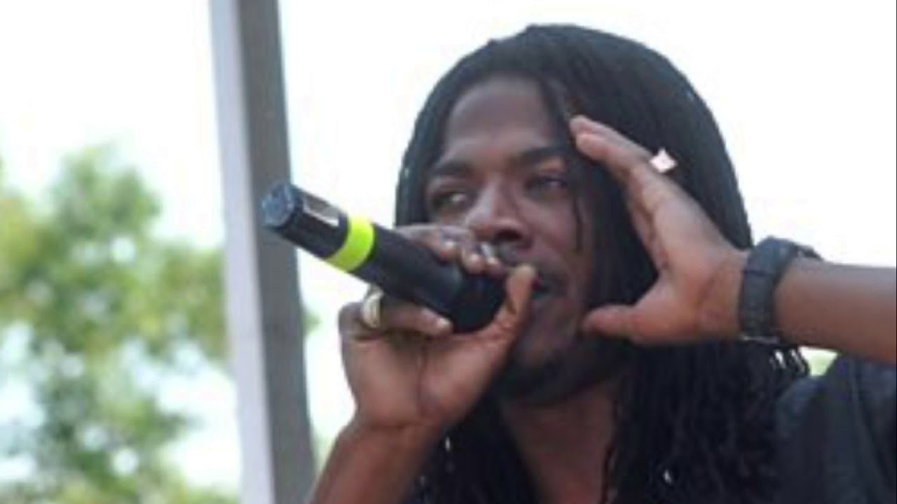 Gyptian- Hold you ( hold yuh ) Extended version ! Lyrics 👇 - YouTube
