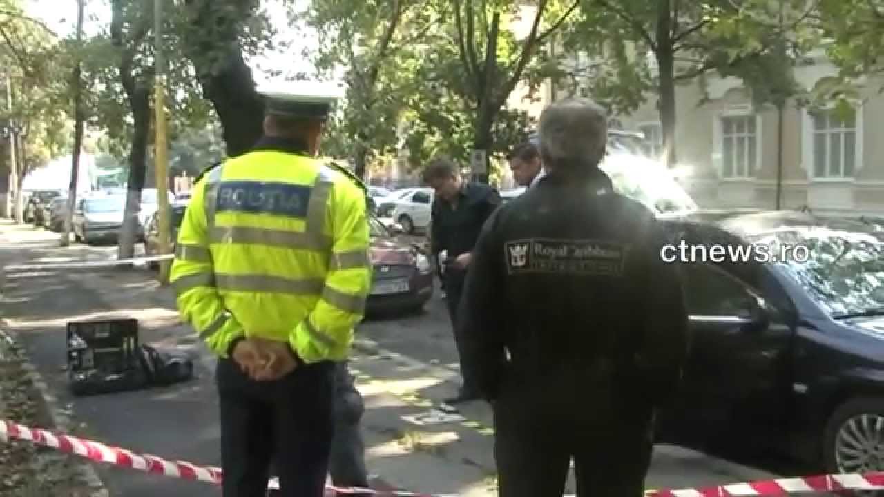 ctnews.ro | Barbat decedat pe strada Traian din Constanta - YouTube