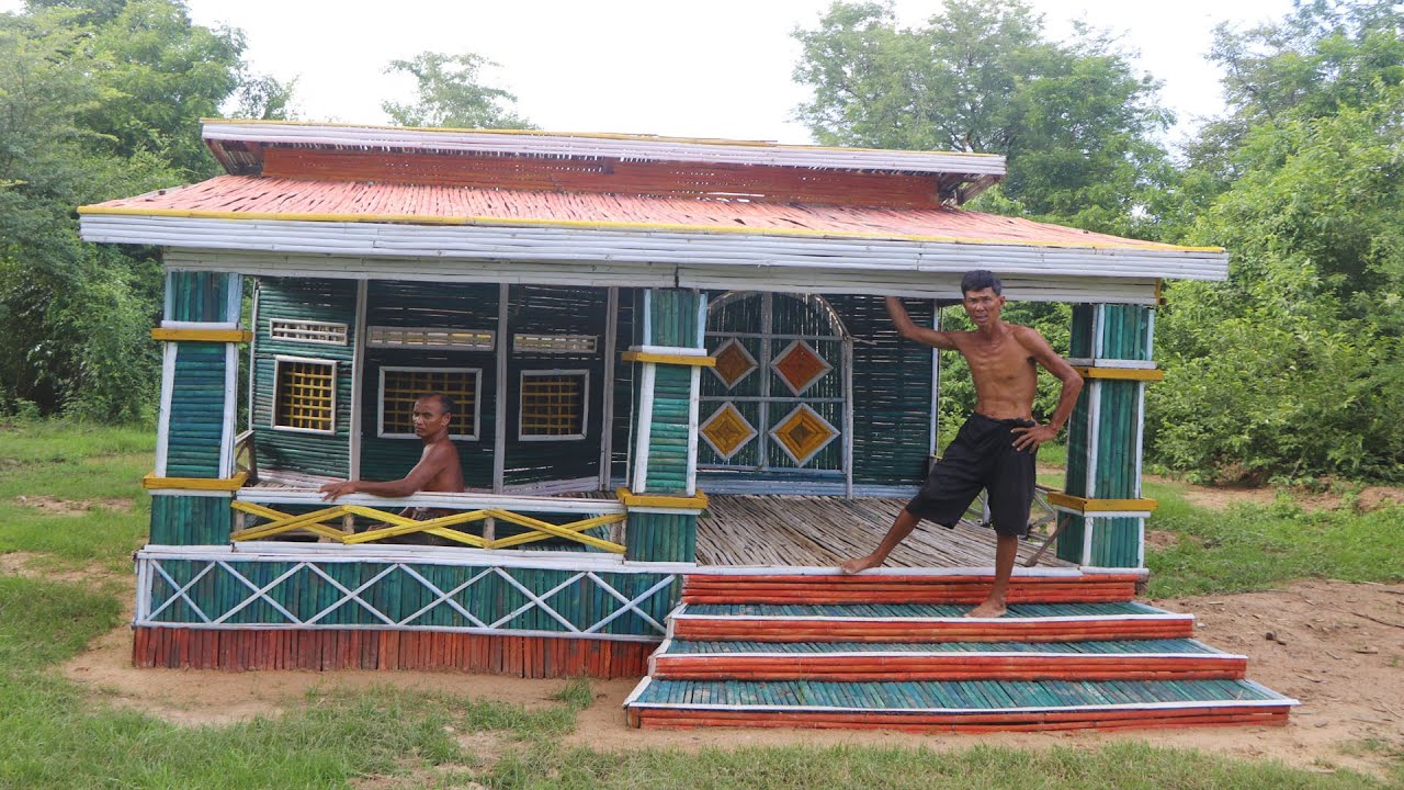 29 Days building completely beautiful simple bamboo house & mud stove ...