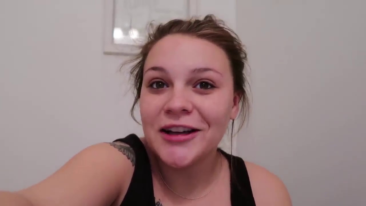 PRANK MY WATER BROKE PRANK ON MY HUSBAND EMOTIONAL Zoe Hazel - YouTube