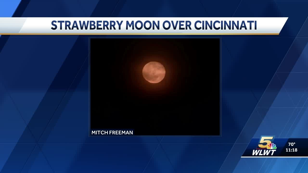 Rare Strawberry Moon rises over Cincinnati Wednesday night - YouTube