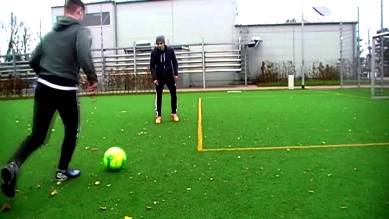 BEST SOCCER TRICKS IN THE GAME - YouTube