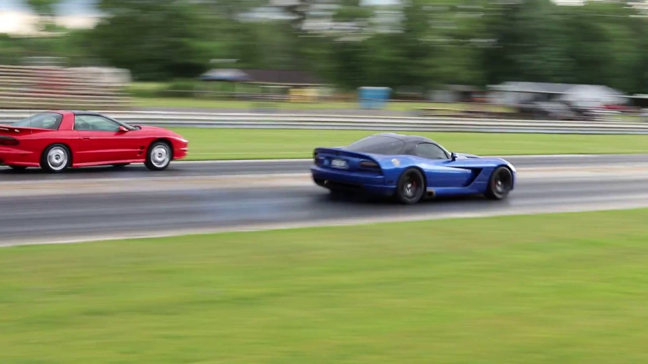 2006 Viper SRT10 VS. Trans Am - YouTube
