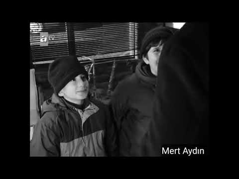 Maraz Ali duygusal sahne depremzedelere yardım ediyor