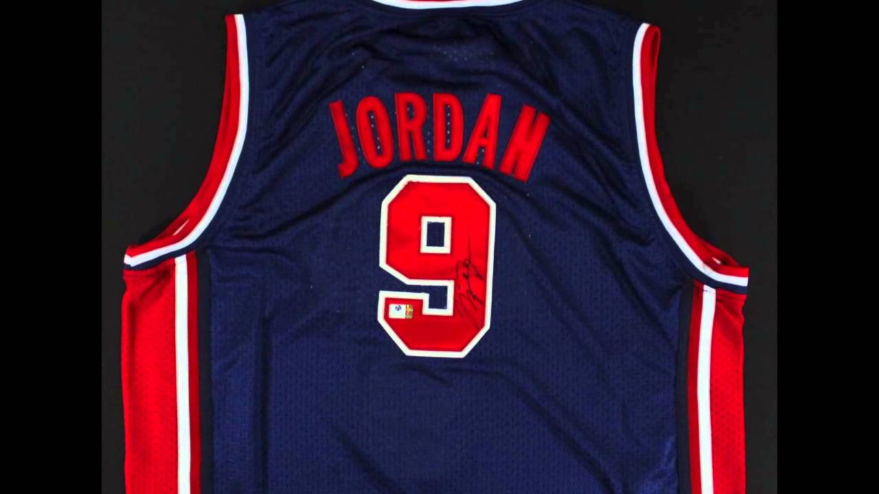 Auction: Michael Jordan Signed USA Jersey (Global Authentics Hologram ...