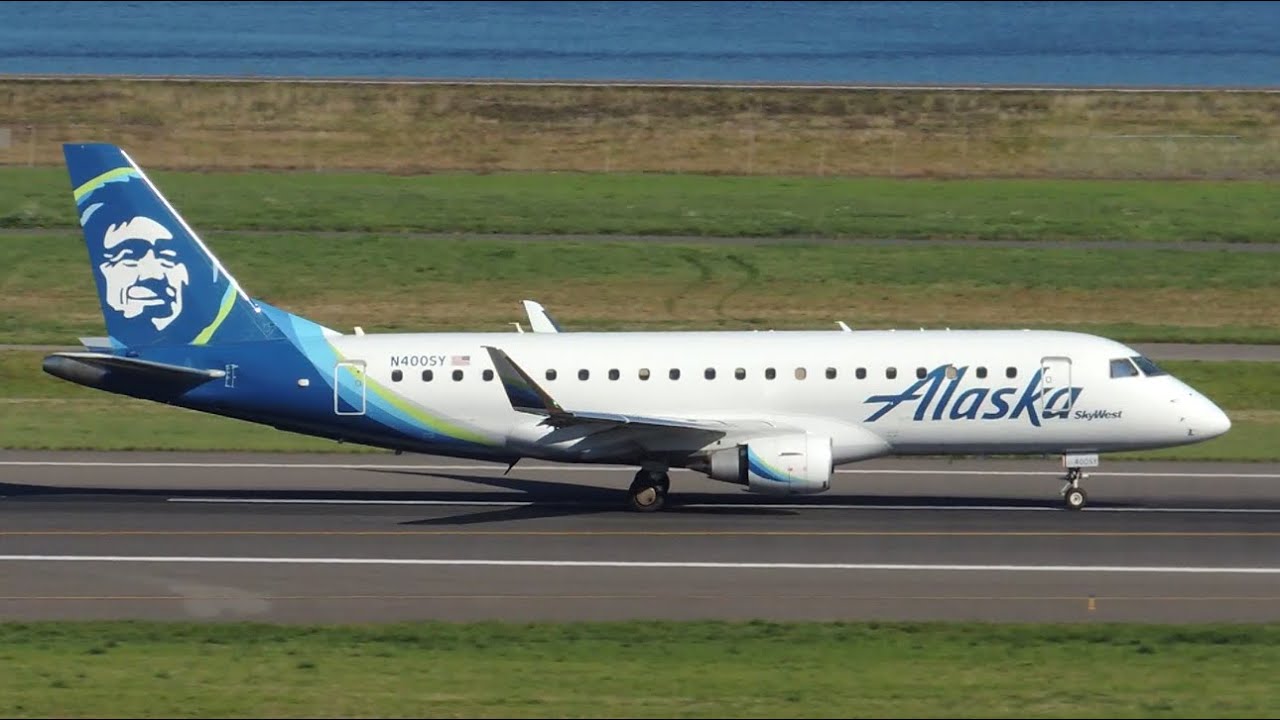 Alaska (SkyWest) Embraer ERJ-175 [N400SY] takeoff from PDX - YouTube