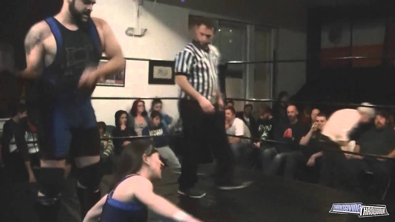 RWA Thanksgiving Throwdown 2014 - Amanda Fox vs Triplelicious - YouTube