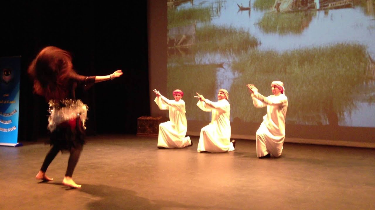 Iraqi folklore dance Hacha'a رقصة الهجع - YouTube