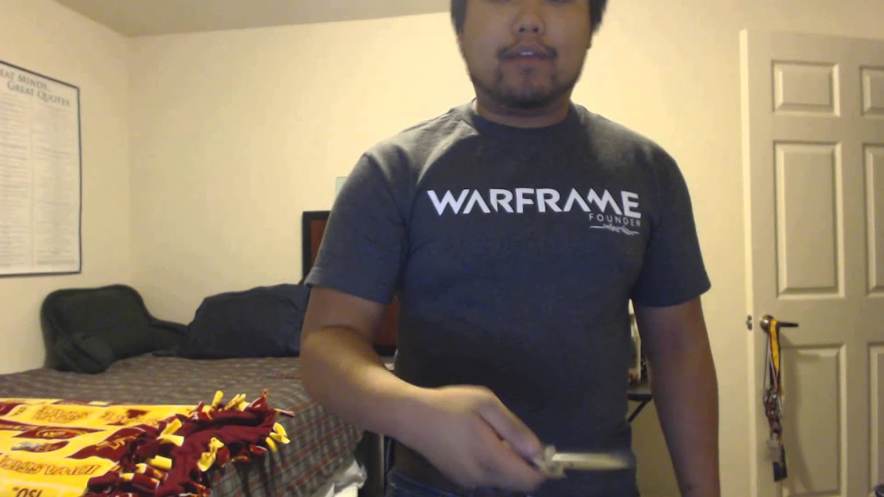 Fast Knife Grip Change Tutorial - Forward Hammer Grip to Reverse Edge ...