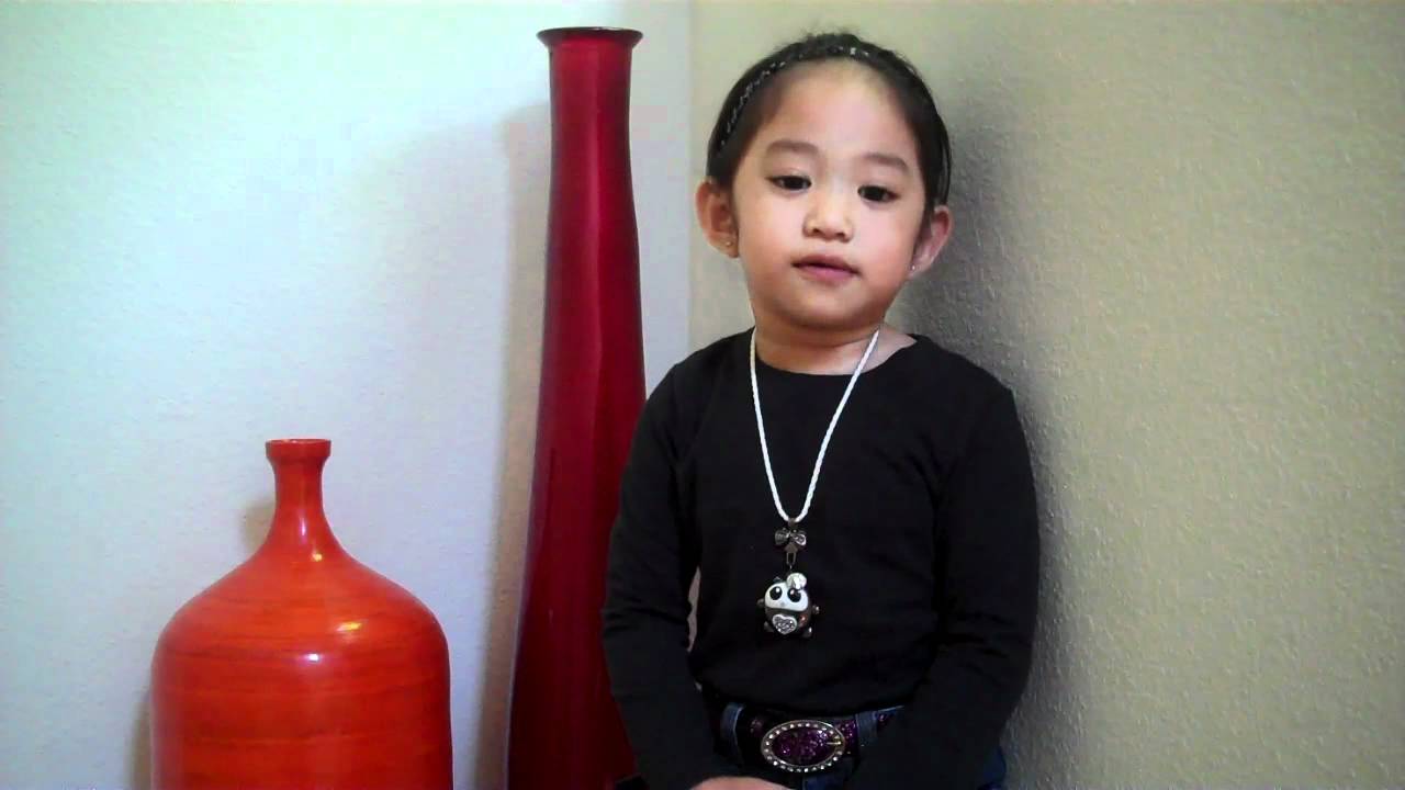 He Reigns - Christian Song (Pandamania VBS 2011) - YouTube