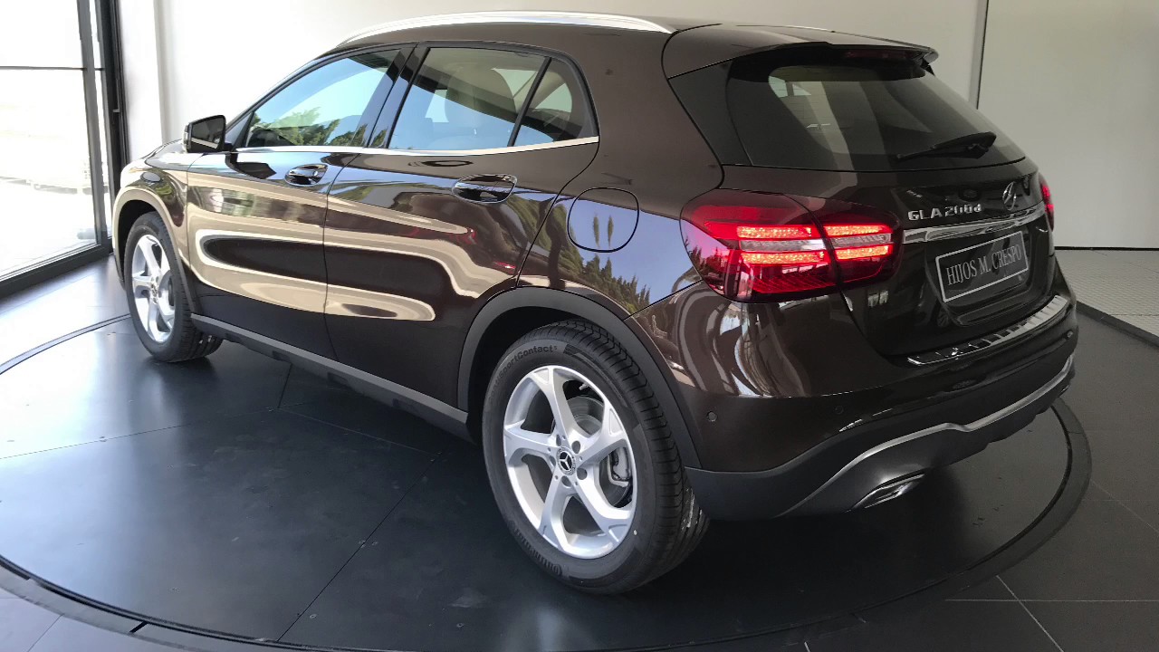GLA 200d Urban Marrón con tapicería Beige - YouTube