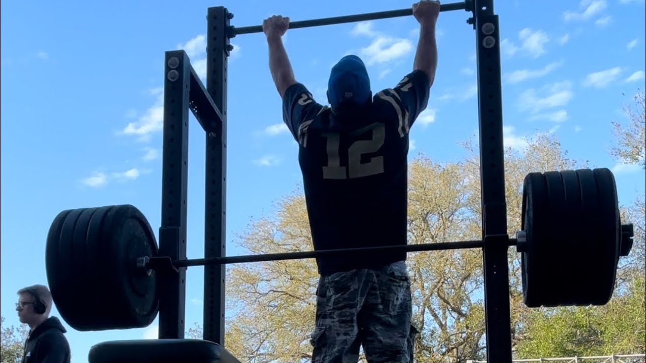 Randall Morris ULTIMATE SUPERSET 25 pull ups in one set then 505 lbs ...