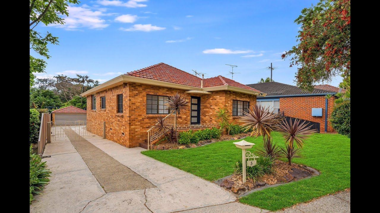 Full brick home in sought after location | For Sale | Blakehurst - YouTube